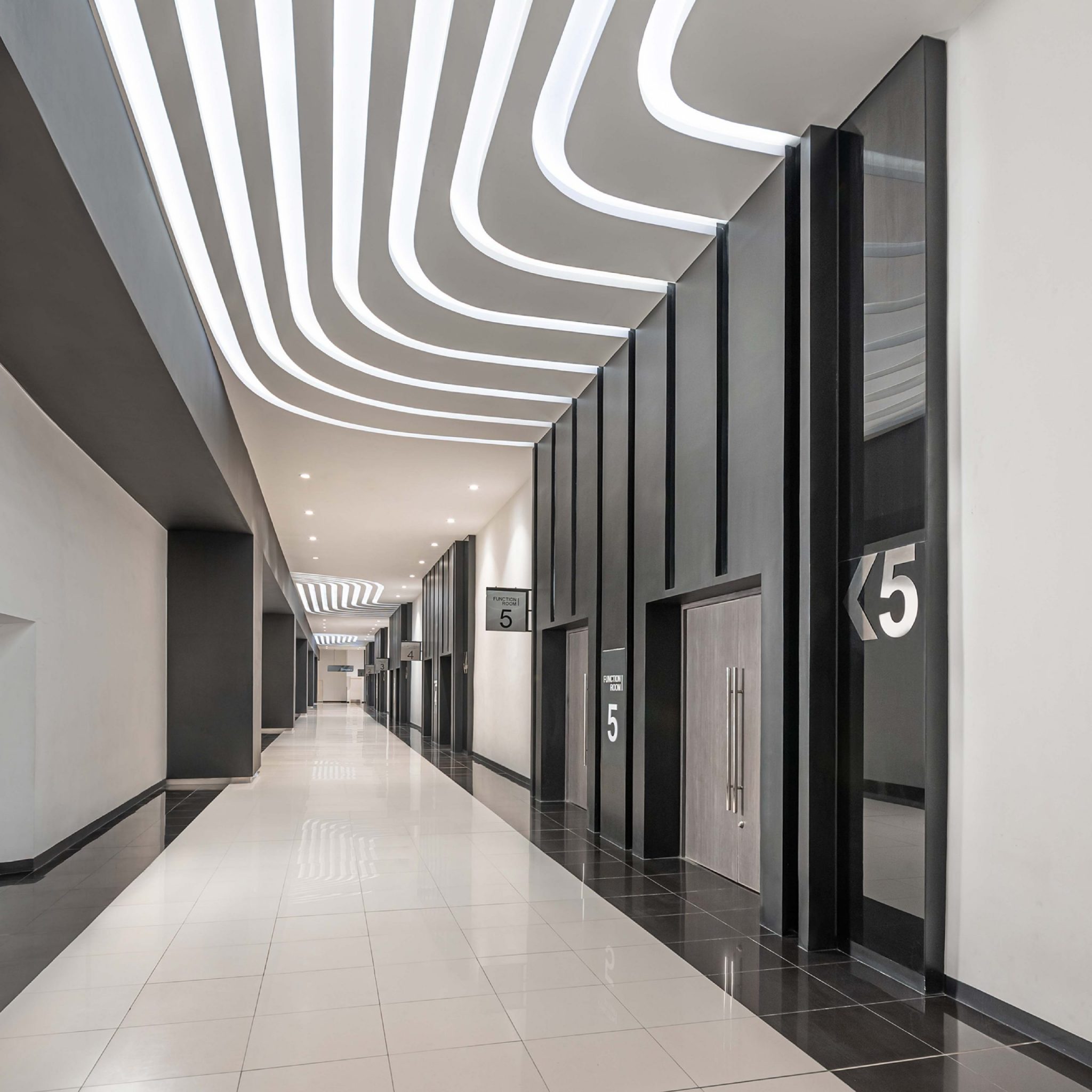 SMX Brochures and Capacity Sheet – SMX Convention Center